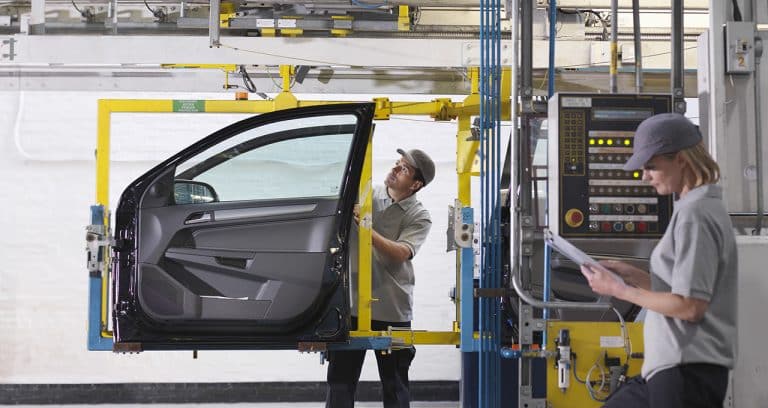 Como a IA entrou na construção automobilística