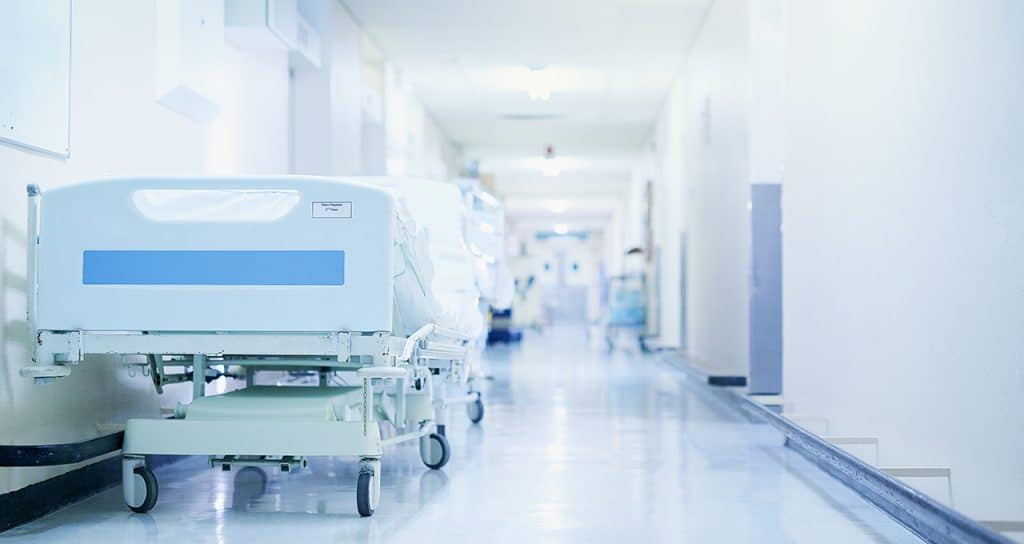 How Toulouse Hospital converted intensive care rooms into resuscitation ...