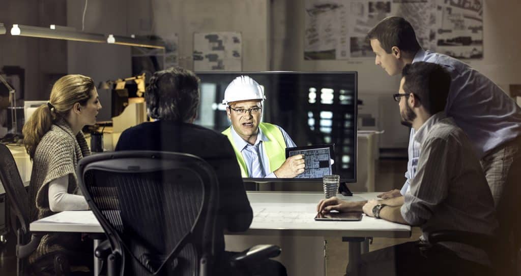 Virtually transporting expertise: an innovative and responsible ...